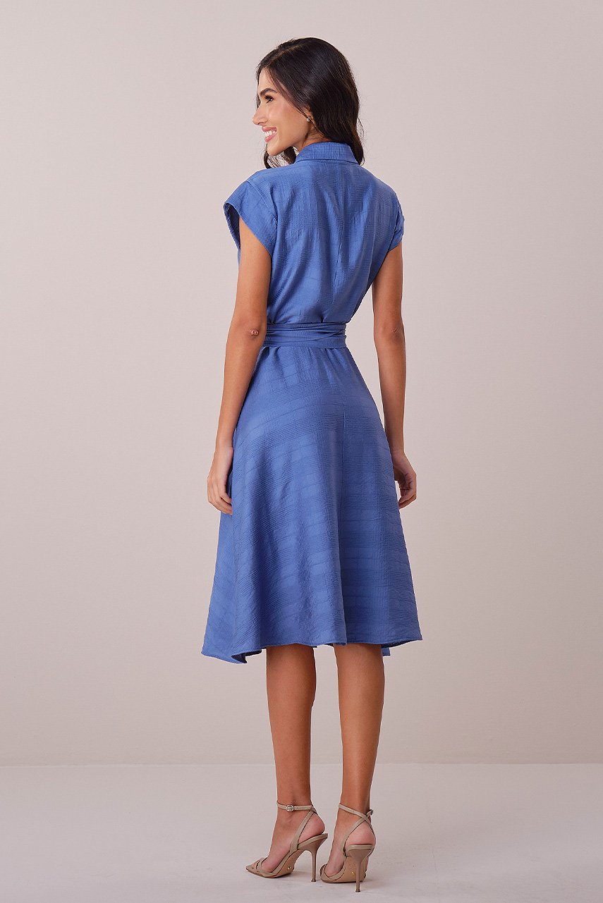 Vestido Azul Midi na Viscose Texturizada Jessica Tatá Martello